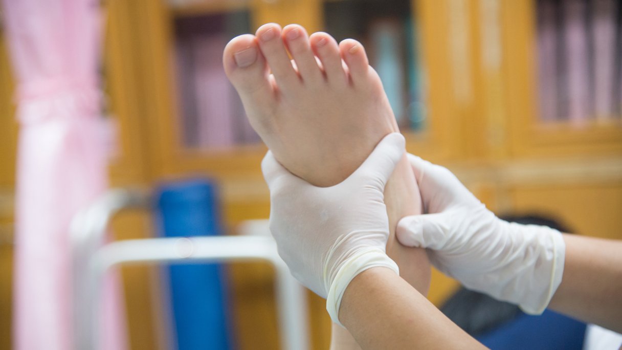 Ik heb al een jaar last van overbelaste peesplaten. Wat kan ik doen ...