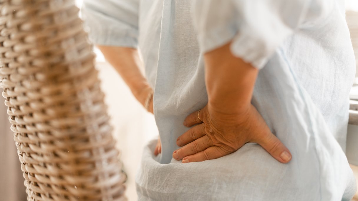 Wat kan ik doen aan mijn lage rugpijn? | Gezondheidsnet