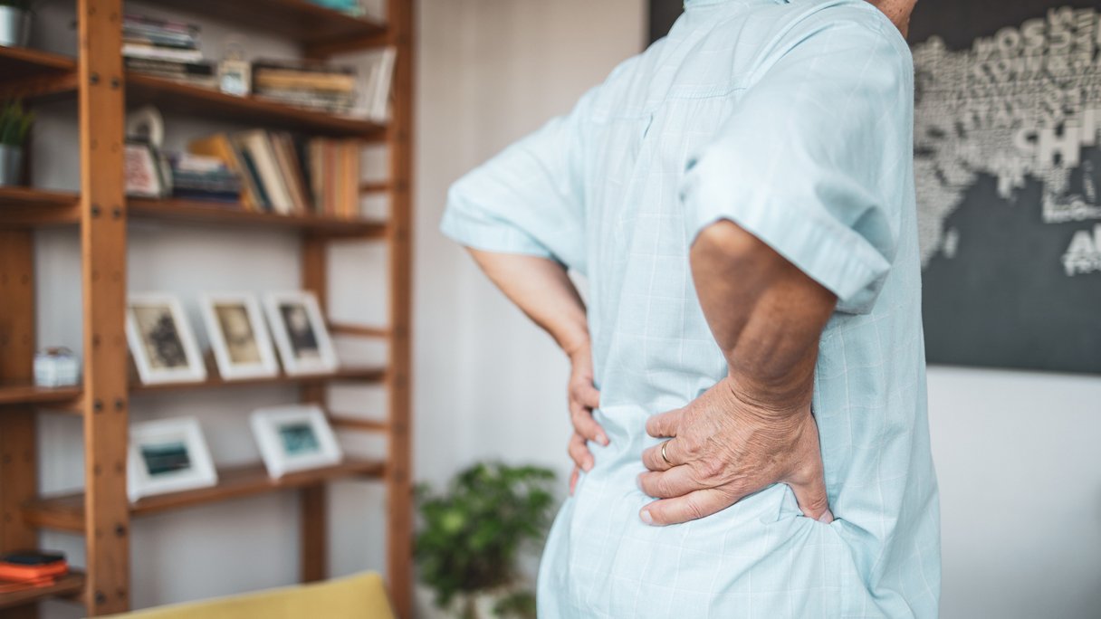 Helpt een operatie bij pijn die uitstraalt naar mijn bil? | Gezondheidsnet