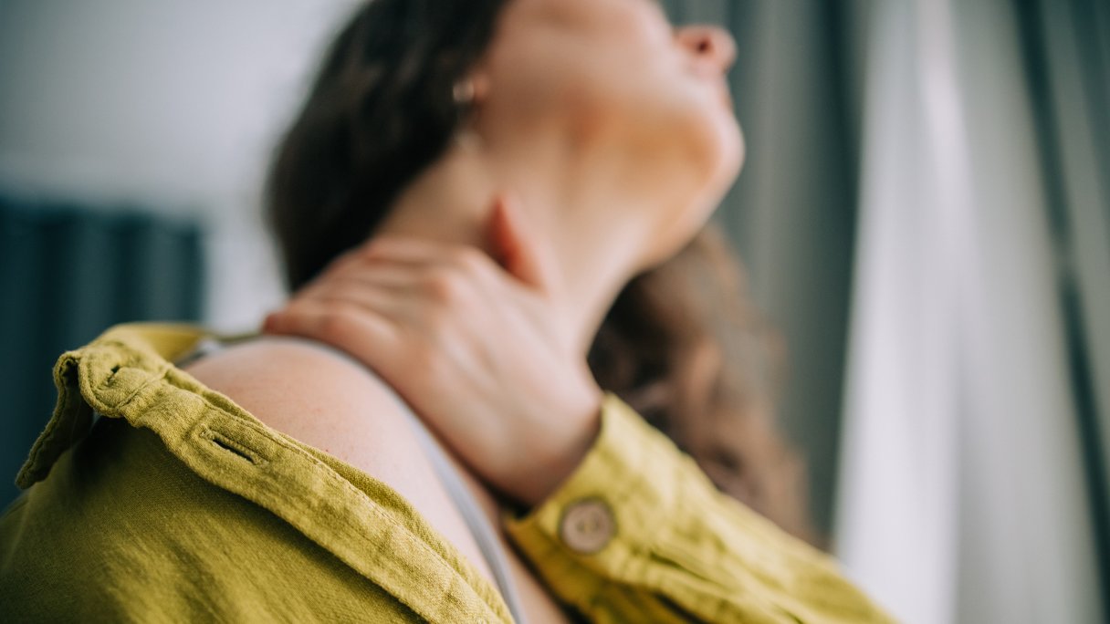 'Hoe ontstaat een nekhernia?' en nog 8 vragen over het cervicaal ...