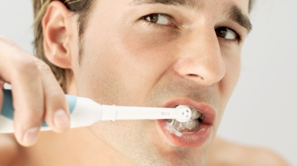 Nederlanders poetsen tanden te weinig | Gezondheidsnet