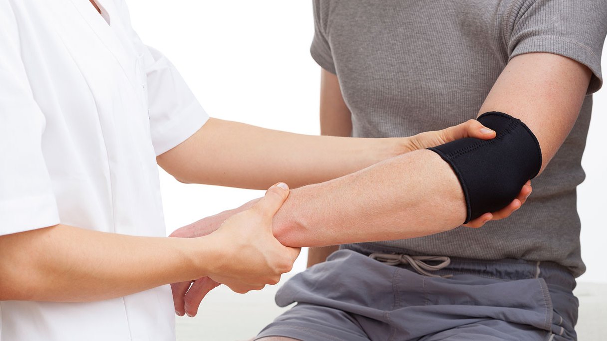 Wat kun je doen aan een tennisarm? | Gezondheidsnet