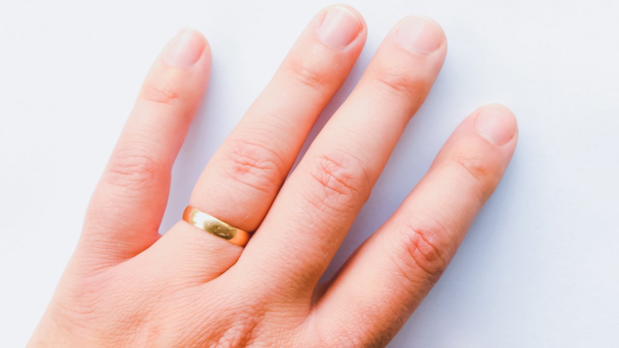 10 mogelijke oorzaken van gezwollen vingers | Gezondheidsnet