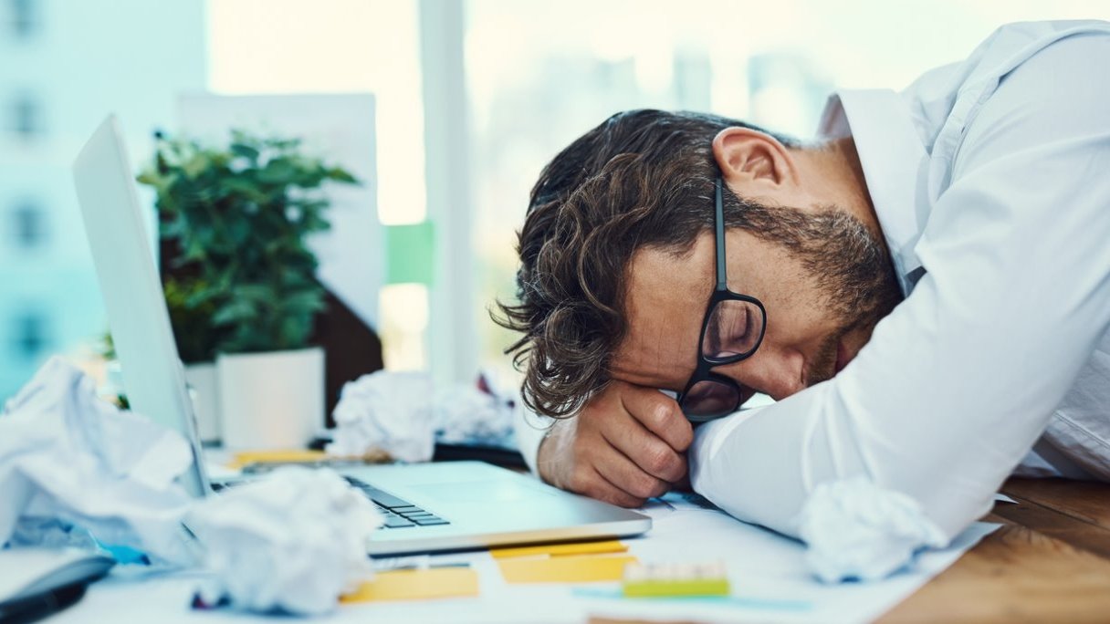 Waarom je moe bent en wat je eraan kunt doen | Gezondheidsnet